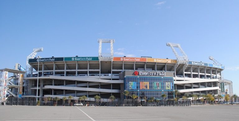 10 Oldest NFL Stadiums - Oldest.org