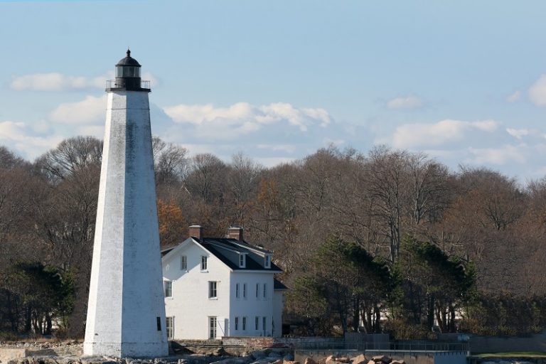 10 Oldest Lighthouses in the United States - Oldest.org
