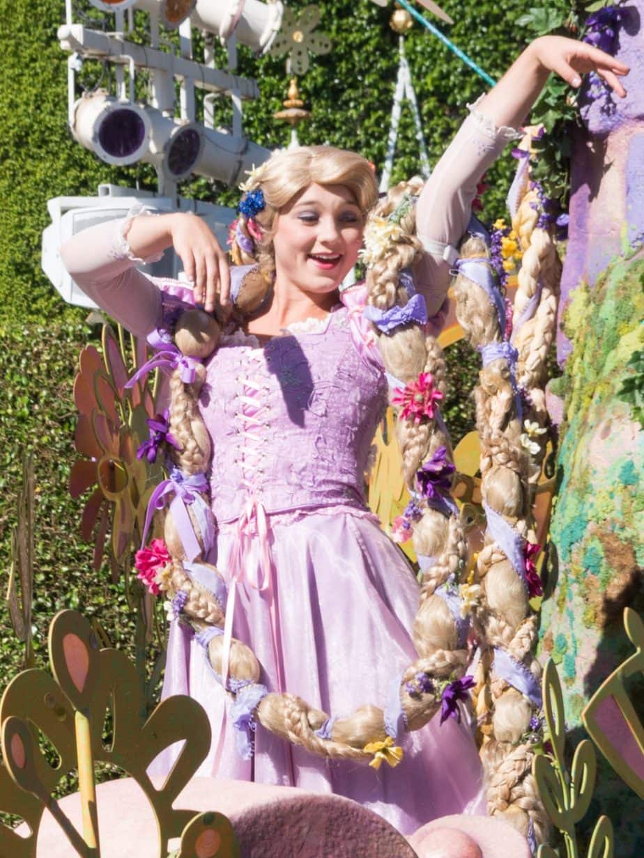 12 Oldest Disney Princesses - Oldest.org