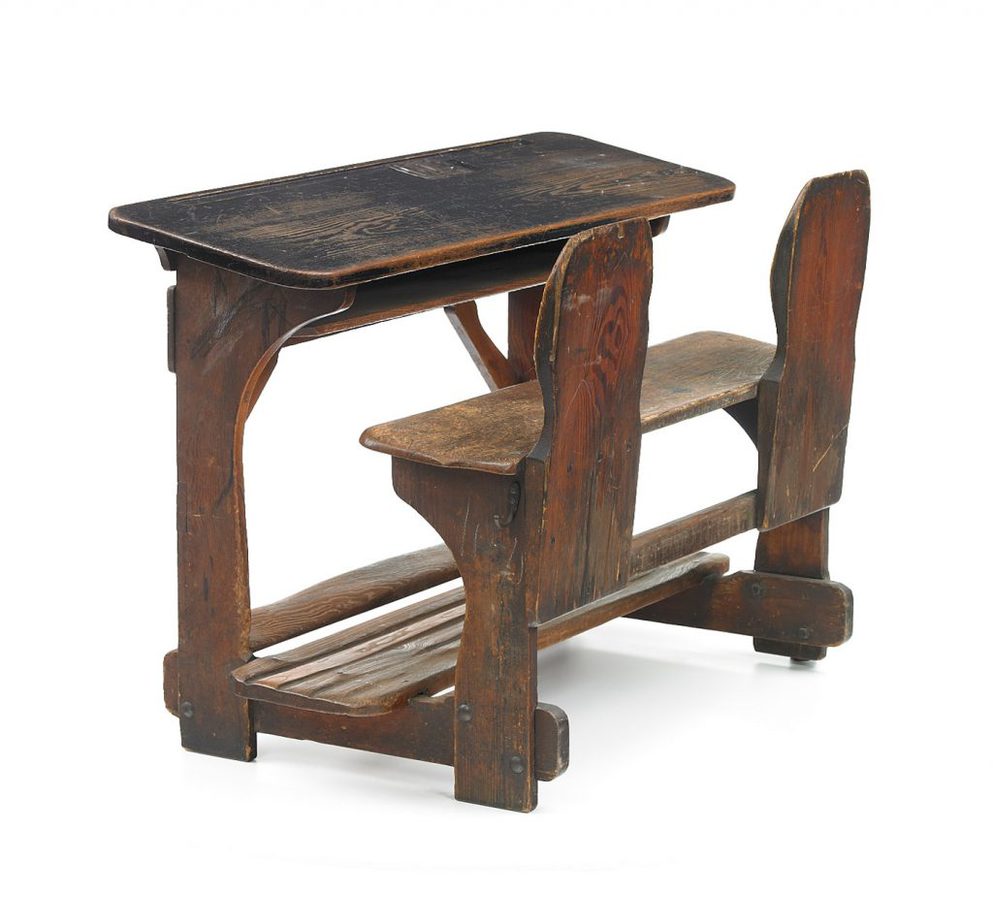 12 Styles of Old School Desks that Exist - Oldest.org
