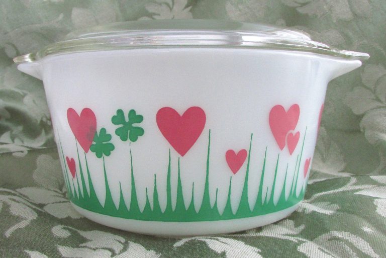 11 Oldest Pyrex Patterns - Oldest.org