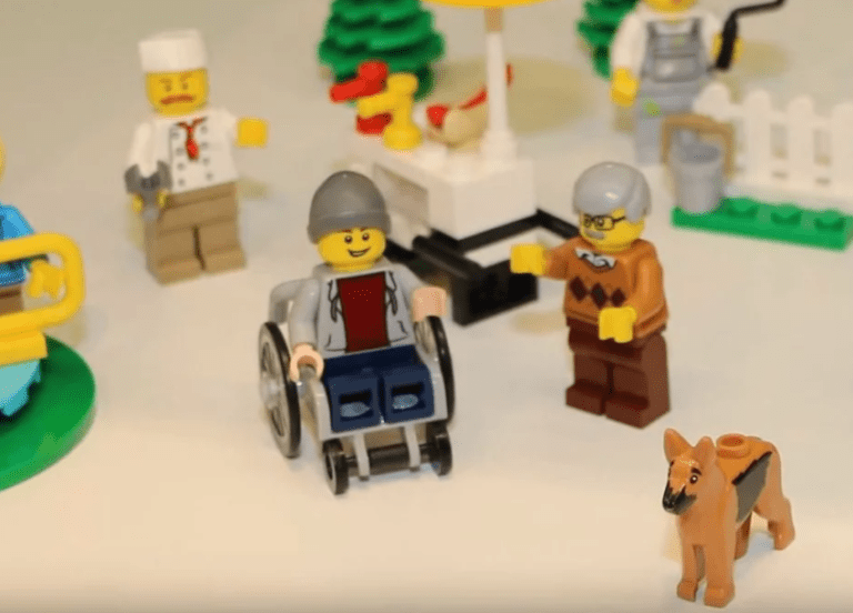 8 Oldest Lego Minifigure Pieces - Oldest.org