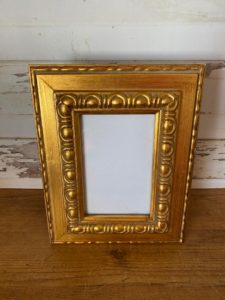 50 Vintage and Antique Picture Frames For Sale (By Size & Decade ...