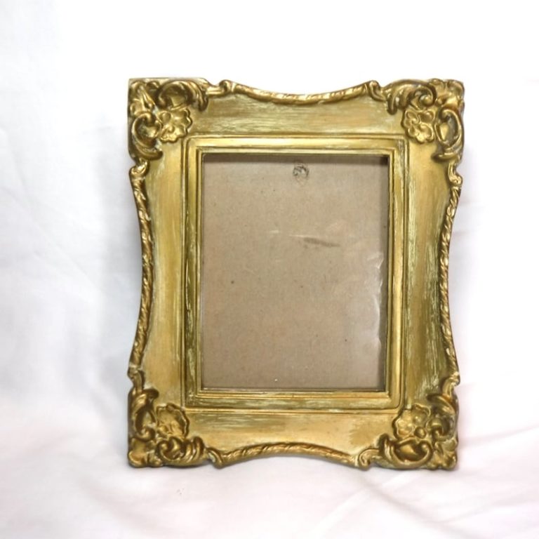 50 Vintage and Antique Picture Frames For Sale (By Size & Decade ...