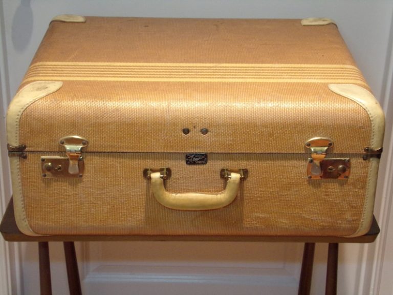 50 Vintage and Antique Luggage and Suitcases You Can Buy - Oldest.org