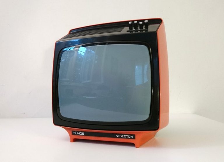 55 Vintage & Antique TVs You Can Buy - Oldest.org