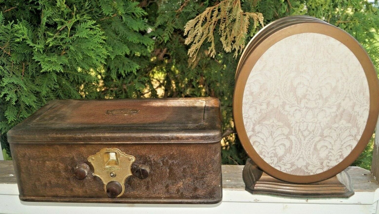 65 Vintage and Antique Radios For Sale - Oldest.org