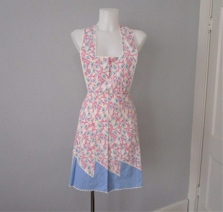 50 Vintage & Retro Aprons You Can Buy Today - Oldest.org