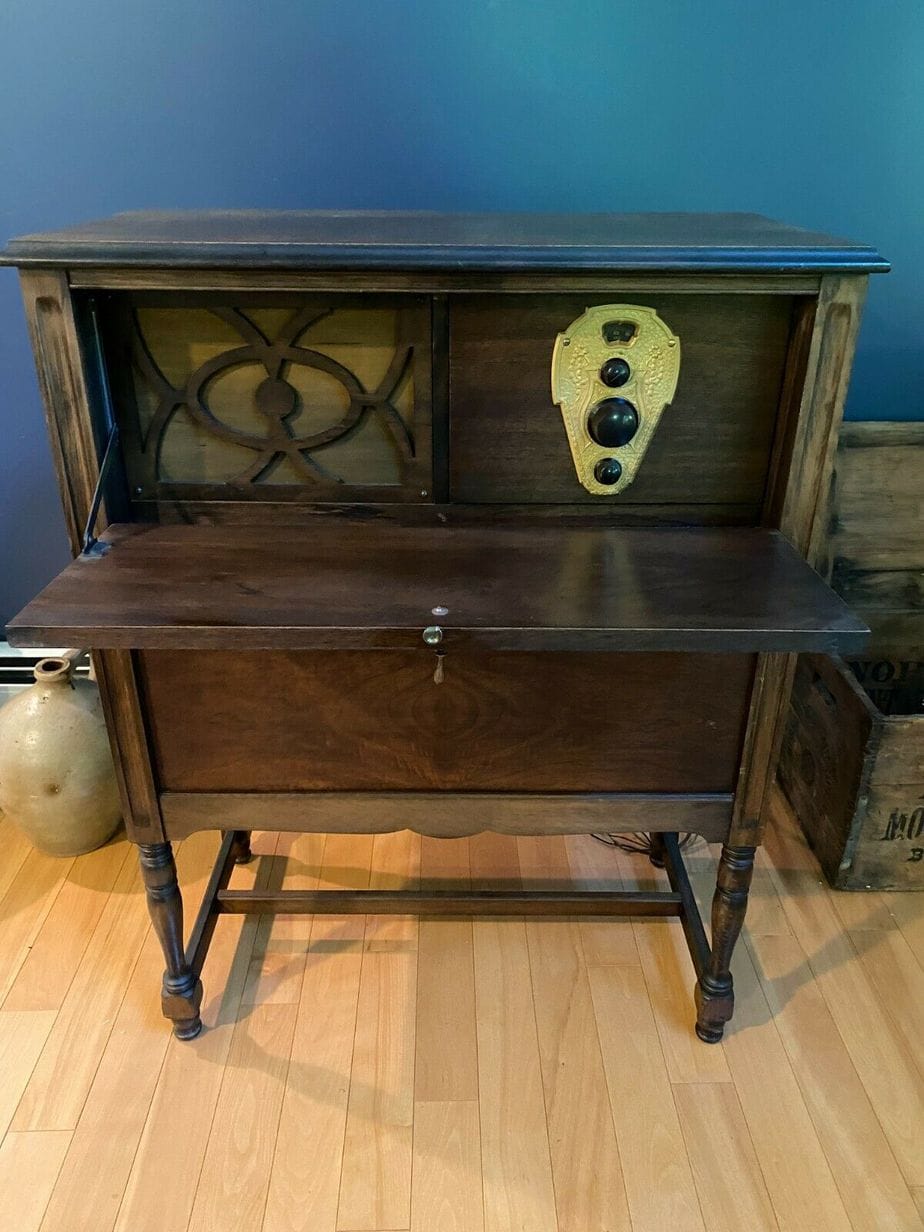 65 Vintage and Antique Radios For Sale - Oldest.org