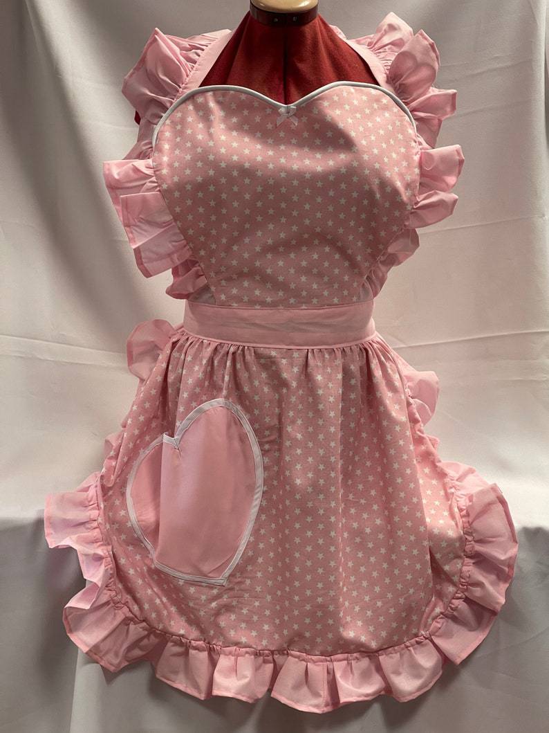 50 Vintage & Retro Aprons You Can Buy Today - Oldest.org