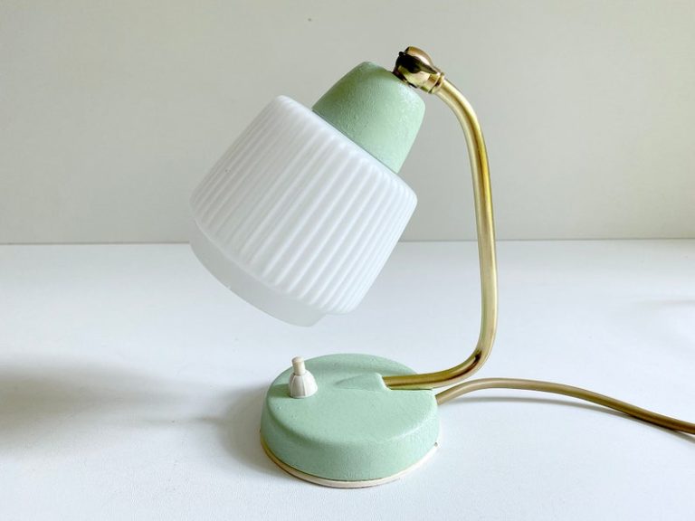 50+ Vintage and Antique Table Lamps You Can Buy Today - Oldest.org
