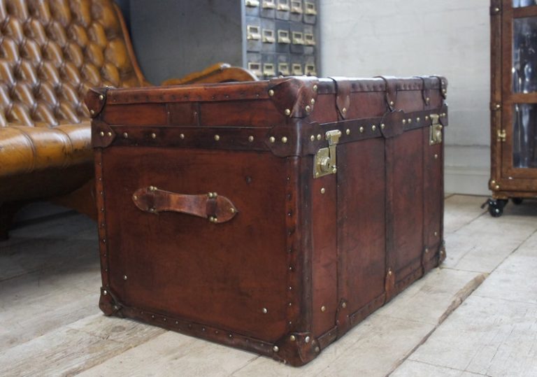 60 Vintage & Antique Chests For Sale - Oldest.org