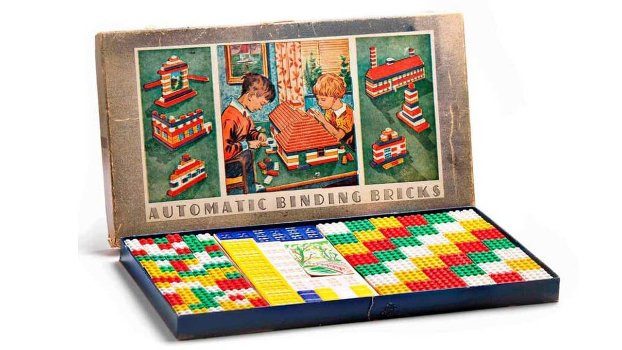 10 Oldest LEGO Sets Ever Released - Oldest.org