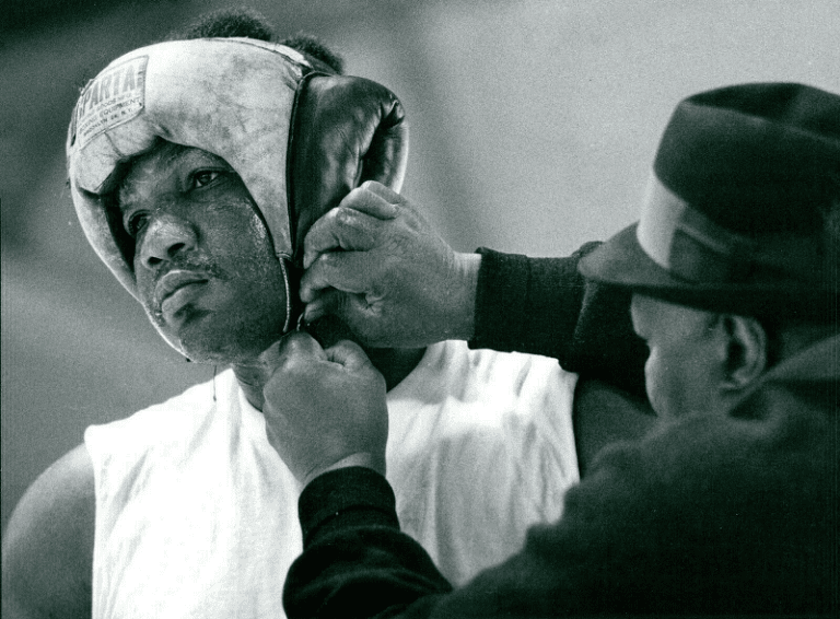 10 Oldest Heavyweight Boxing Champions Ever - Oldest.org