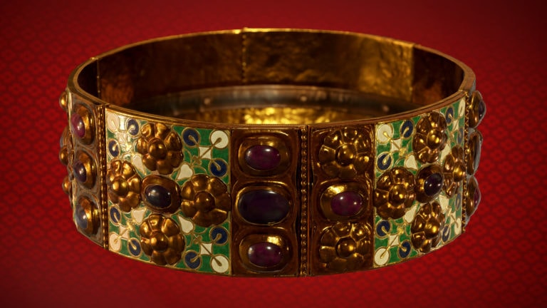 10 Oldest Crowns in the World - Oldest.org