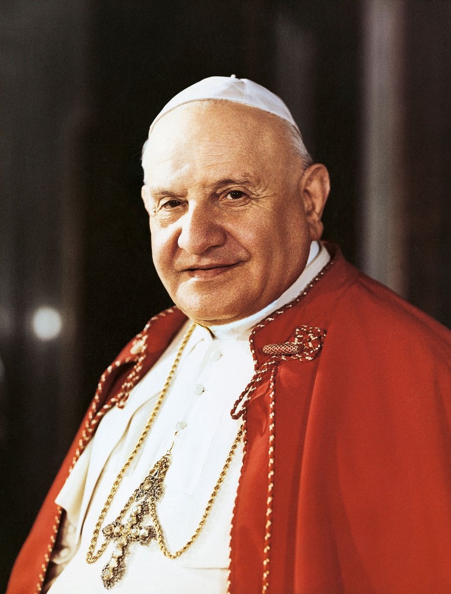 12 Oldest Popes in History - Oldest.org