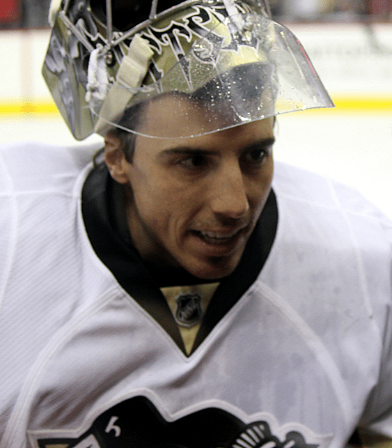 13 Oldest Active Goalies in NHL - Oldest.org