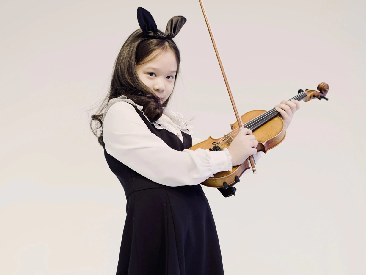 4 Youngest Violinists in the World - Oldest.org