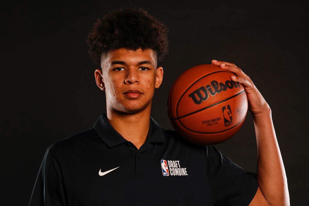 10 Youngest Current NBA Players - Oldest.org
