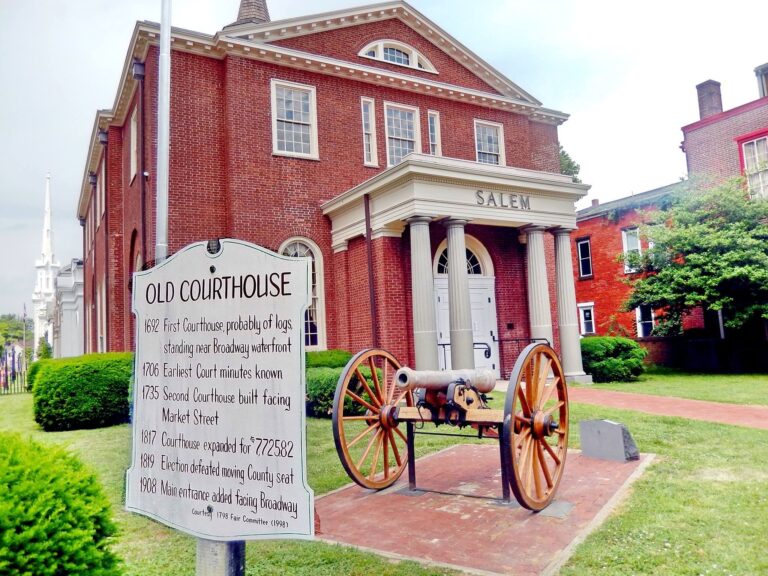 8 Oldest Courthouses in America - Oldest.org