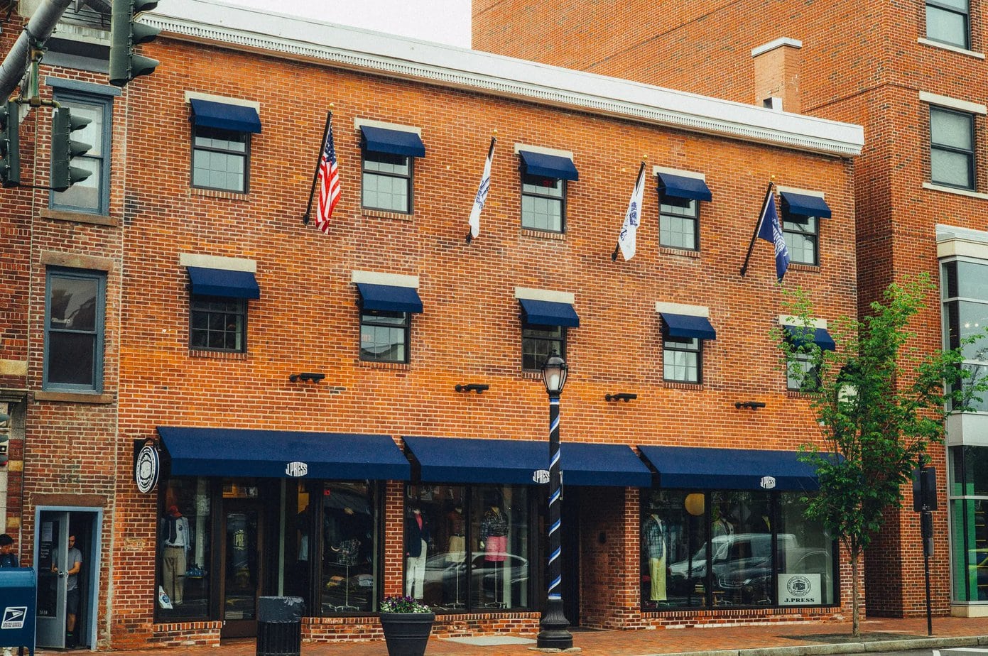 10 Oldest Clothing Brands in the US - Oldest.org