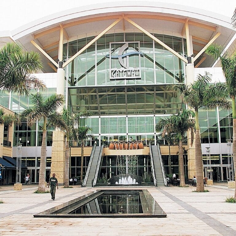 Top 7 Oldest Malls in World - Oldest.org