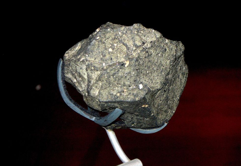 15 of the Oldest Artifacts Ever Discovered - Oldest.org