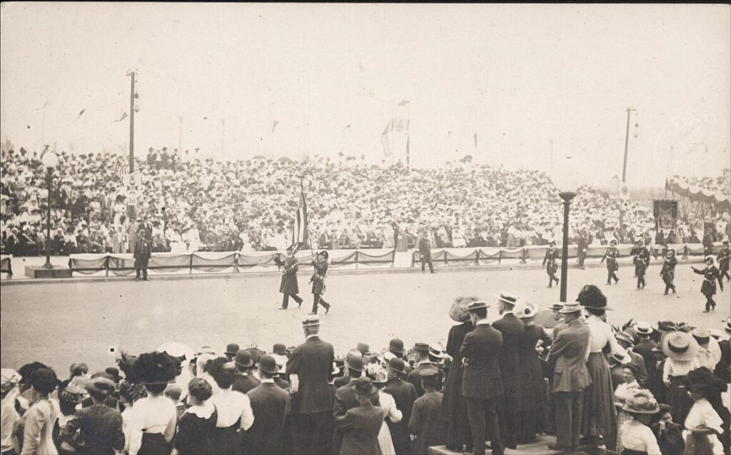 13 Secret Societies You Didn't Know Existed - Oldest.org