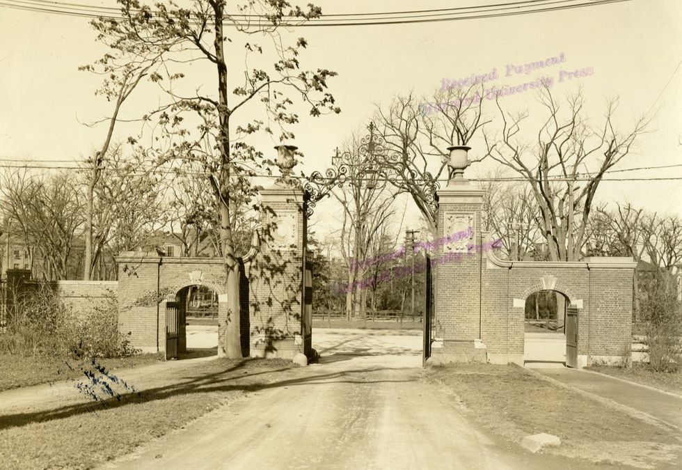 25 Oldest Images Of Harvard University Campus - Oldest.org
