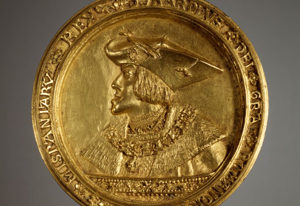 9 Highly Sought-After Antique Medallions - Oldest.org