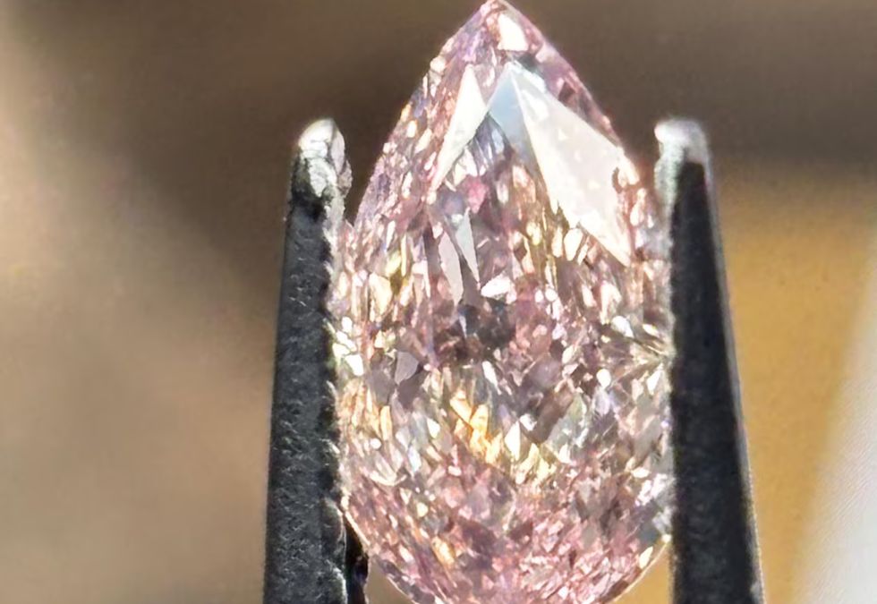 9 Rarest Types Of Diamonds In The World - Oldest.org