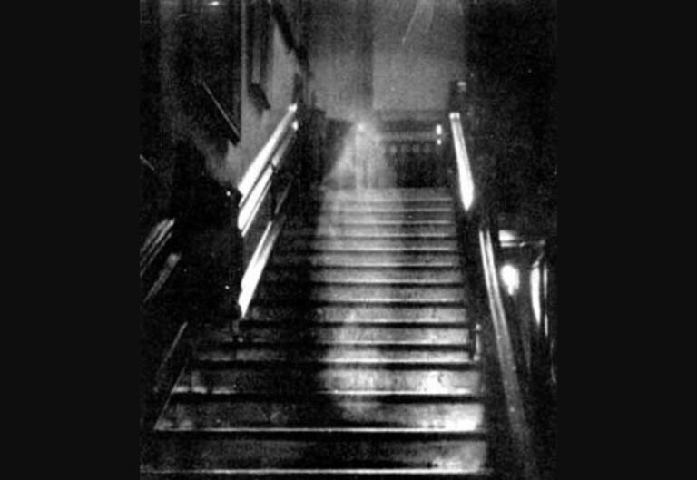 30 Rarest Cursed Images On The Internet - Oldest.org
