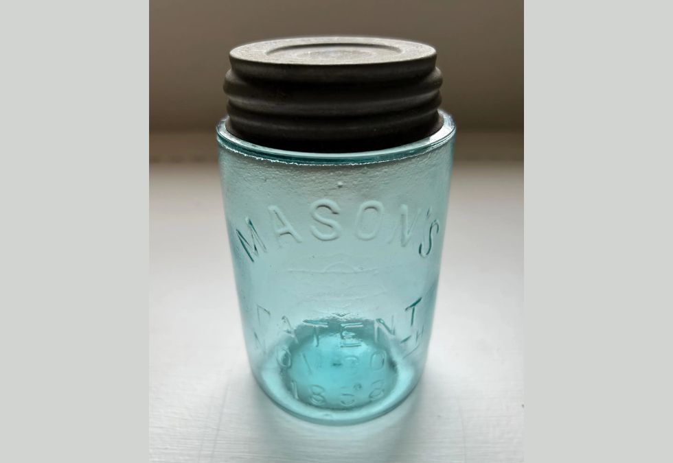 11 Rarest Mason Jars Ever Made - Oldest.org