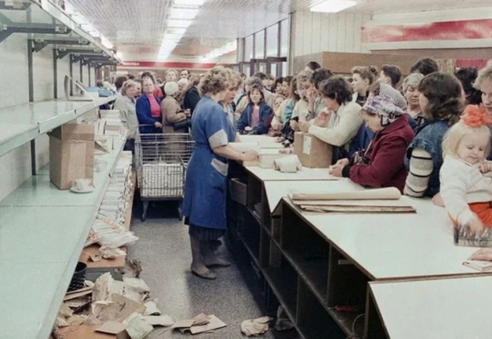20 Photos Of How Life Looked In 1990 - Oldest.org