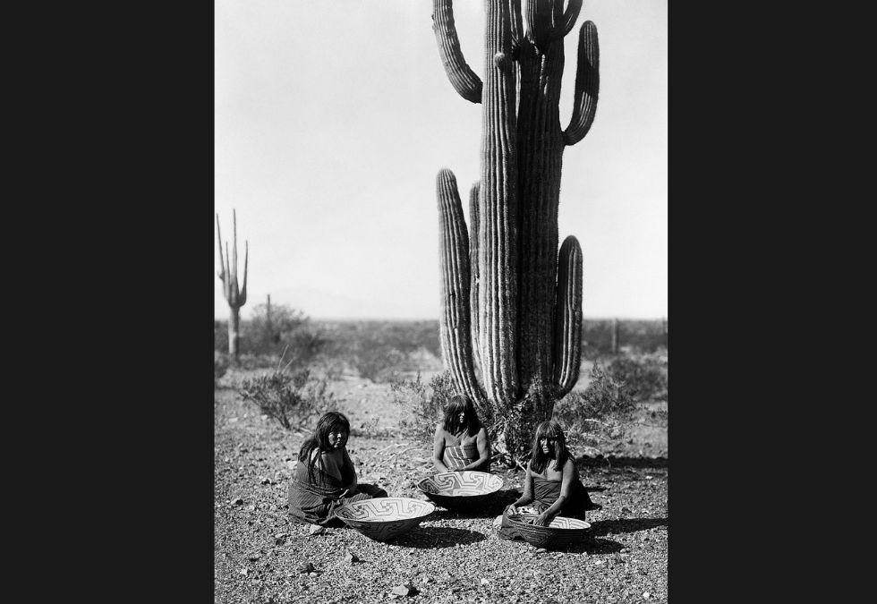 1900s Photos Capture How Native Americans Lived 100 Years Ago