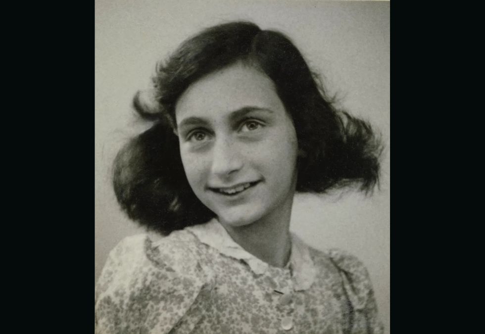 21 Historical Moments Brought To Life With Color - Oldest.org