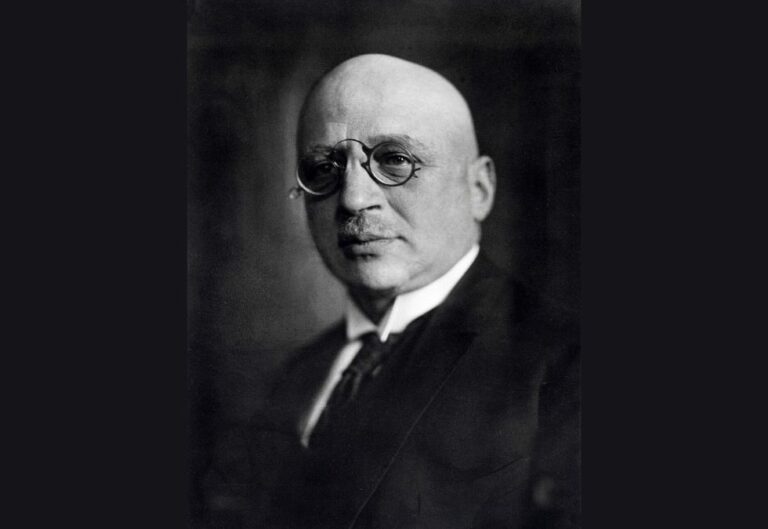 25 Historical Figures Exposed as Evil After Death