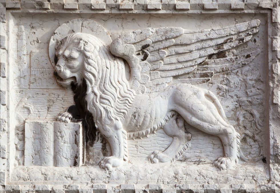 The 10 Most Powerful Creatures Across Mythologies – Oldest.org