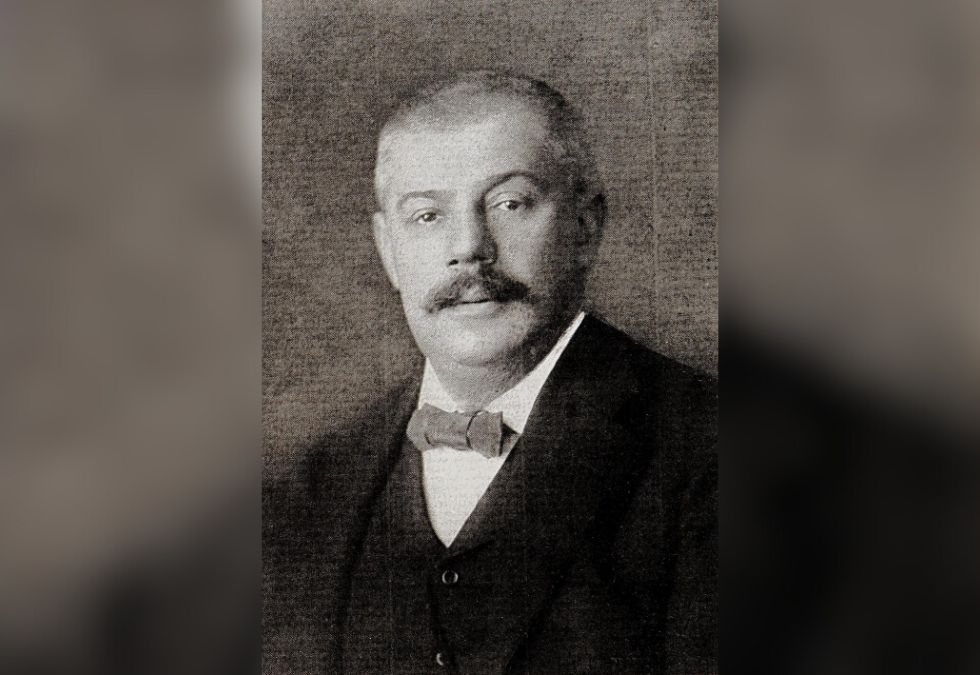 20 Historical Figures Who Had Stranger and Weirder Habits