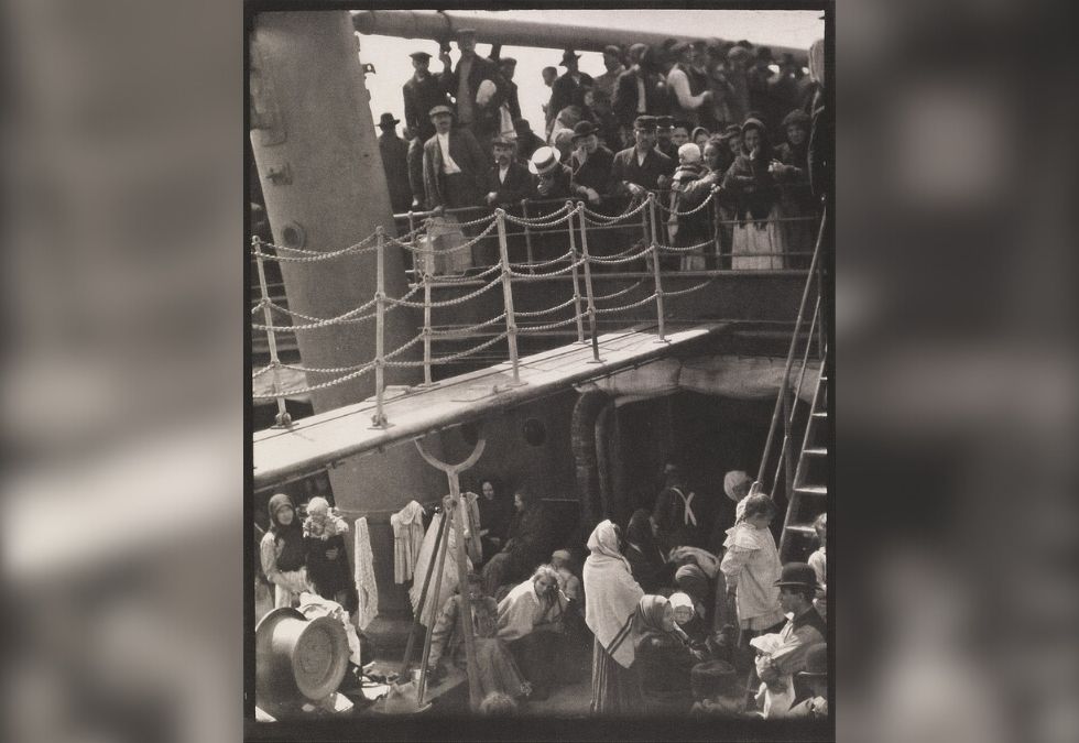 21 Photos That Challenge Widely-Accepted Historical Facts