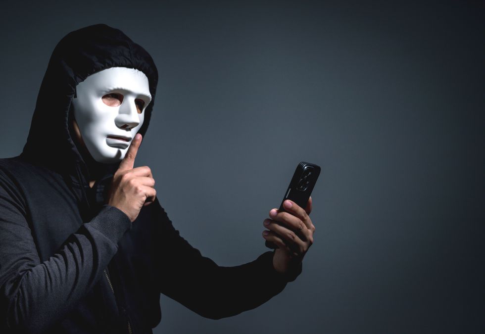 11 Reasons Why You Should Never Call Back Unknown Numbers