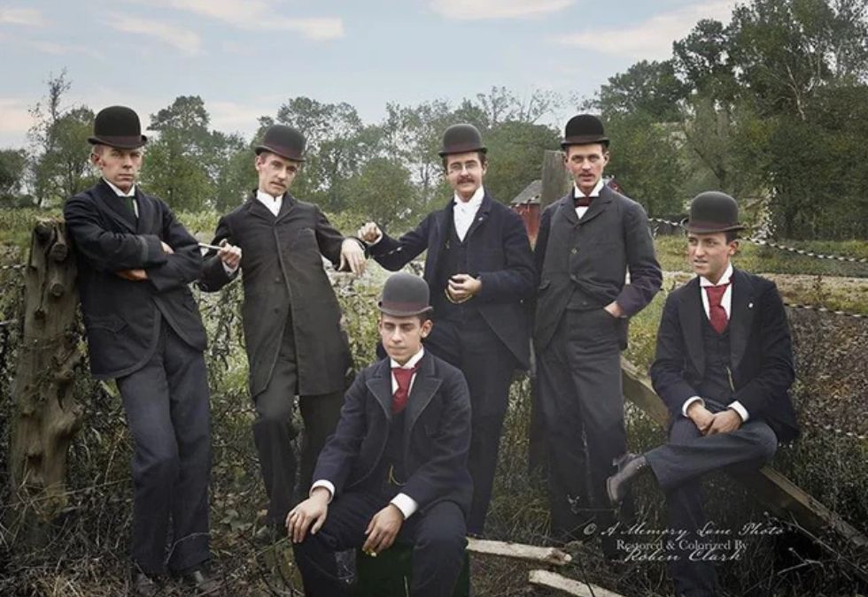 27 Colorized Vintage Photos From 1899 - Oldest.org