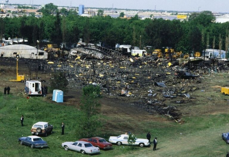 30 Aircraft Crashes So Bad That Almost No One Survived
