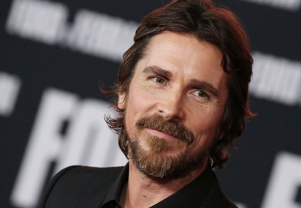 20 Actors Everyone Assumes Are American (But Aren’t)