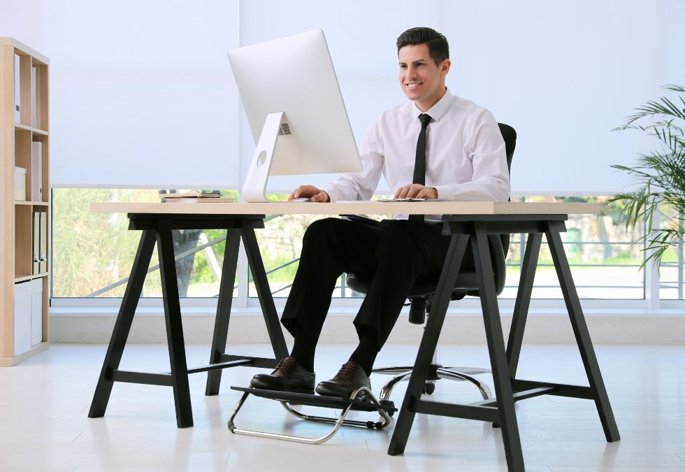 Desk Positions For Long Time Working Professionals