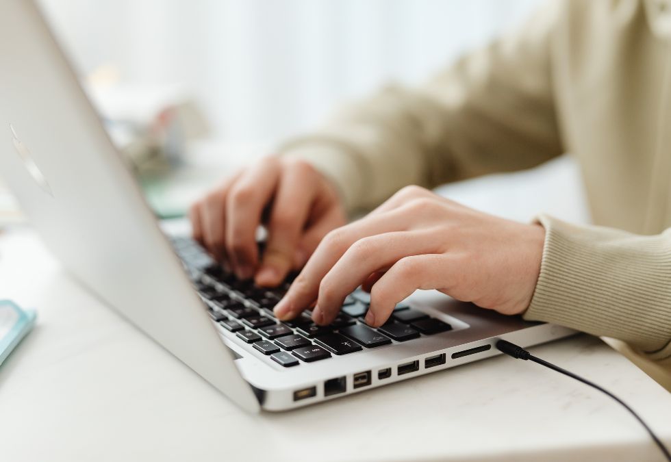 Desk Positions For Long Time Working Professionals
