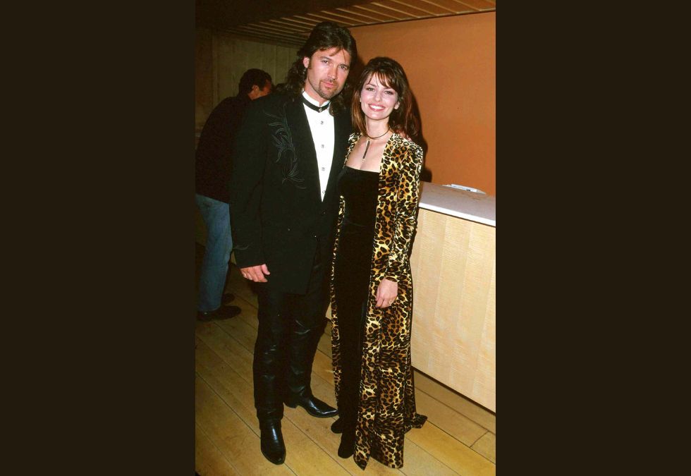 40 Vintage Celebrity Party Photos From The 90's