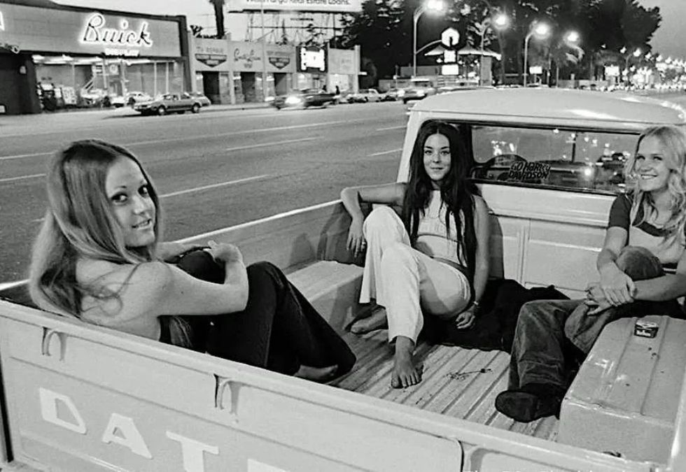 25 Glimpses Of What Being A Teen In The 70s Was Like