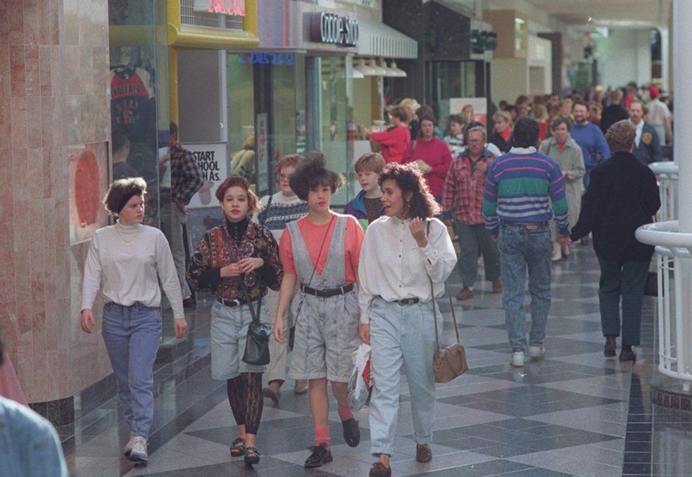 Life Looked Different in 1994: Here Are 25 Photos