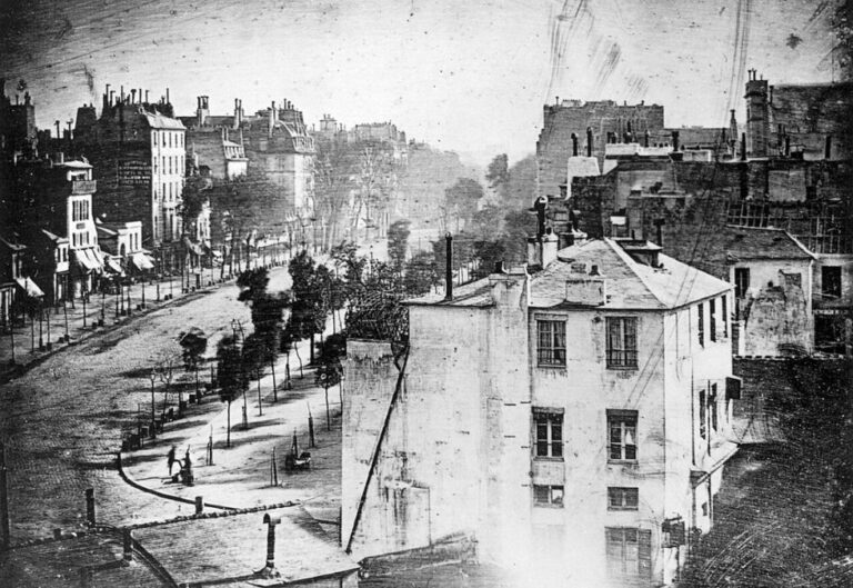 15 Photos That Show What Life Looked Like In The 1840s